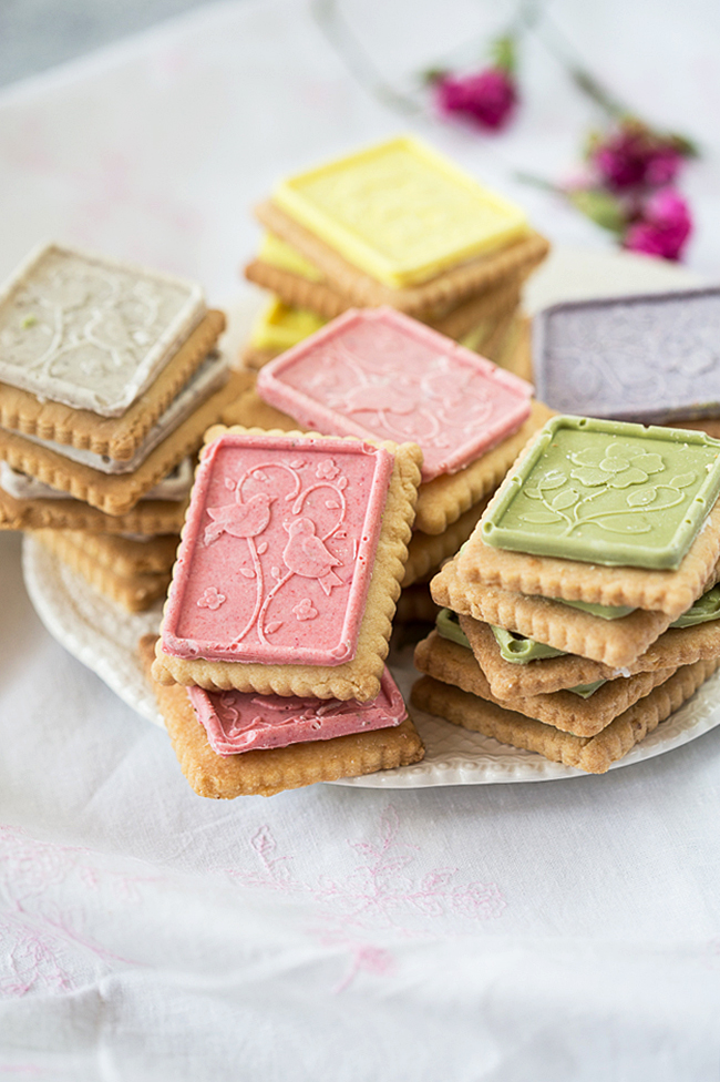 butter cookies with white chocolate - A Bit Wholesomely